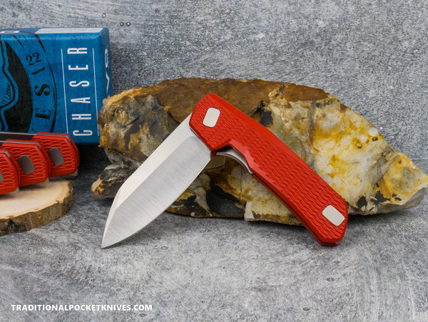 Divo Knives Exclusive Chaser USMC Red Cerakote Ti-Diamond Texture Belt ...