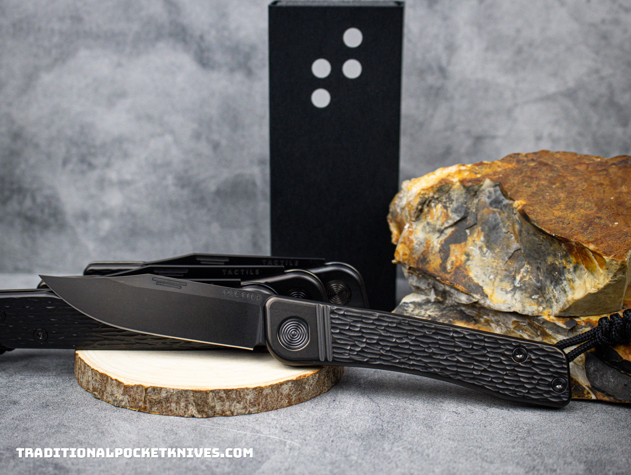 Tactile Knife Co. Exclusive Bexar Black Jigged Titanium Magnacut DLC ...